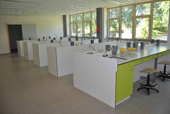 SchoolLab: Benelux’s Choice for Science Classroom Furniture